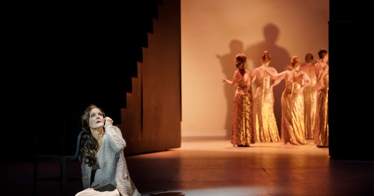 Elin Rombo, Jeremy Carpenter, Miriam Treichl and John Erik Eleby in La ...